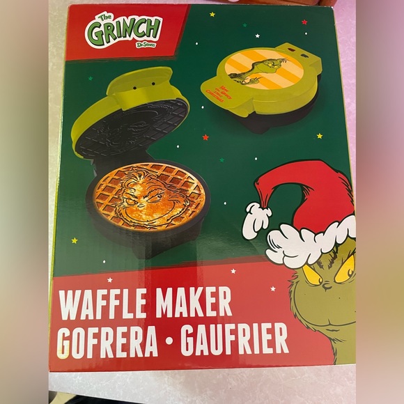Dr. Seuss | Kitchen | Grinch Waffle Maker Dr Seuss | Poshmark